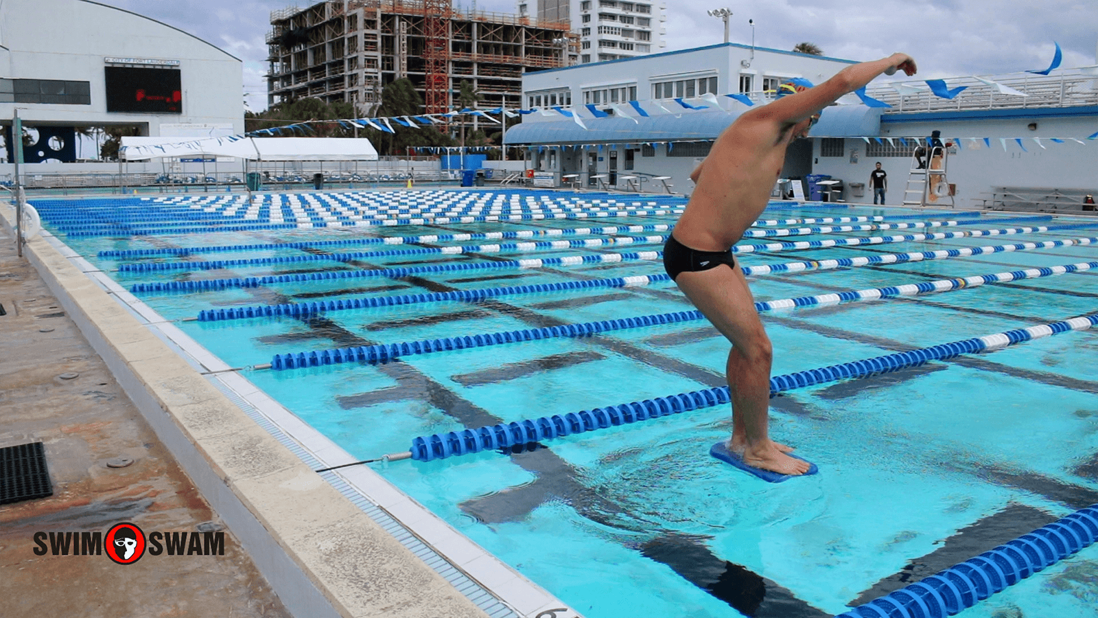 Video: How To Swim Backstroke Like A Boss