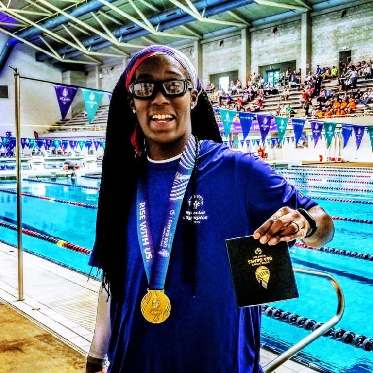 Ashton Smith Wins Gold in 100 Fly and With Mindset