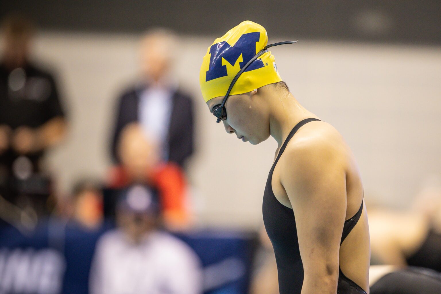 Letitia Sim Throws Down 1:05.9 LC 100 BR Split at SEA Games