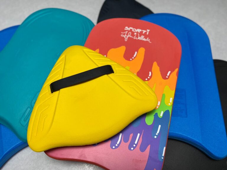 9 Best Kickboards for Swimmers (Kick Faster)