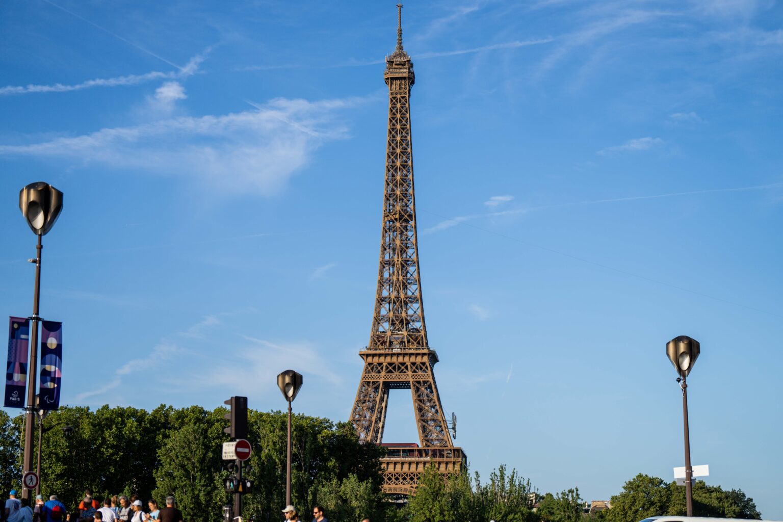Paris Tourism Report Shows 420,000 Tourist Increase During Olympics ...