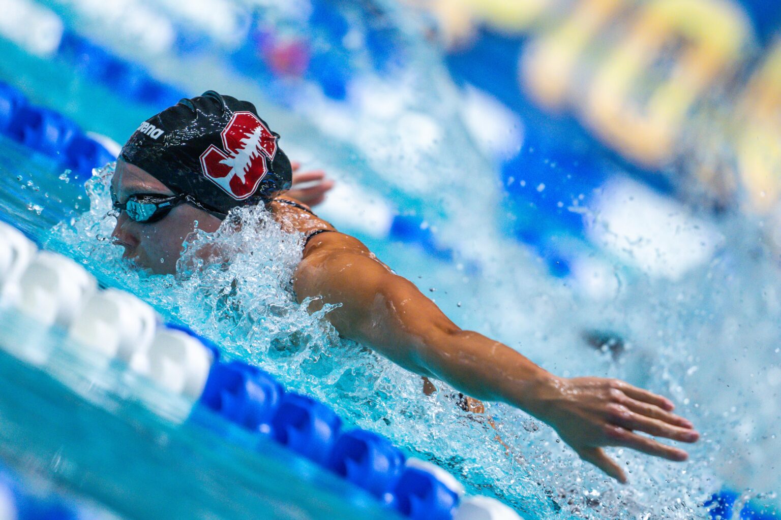 Torri Huske Swims 45.49 100 Free Split, #9 Performance All-Time