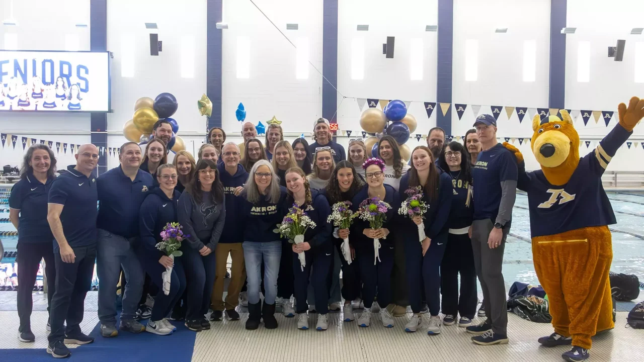 Akron Makes Easy Work of MAC Opponent Ohio on Senior Night 239-171